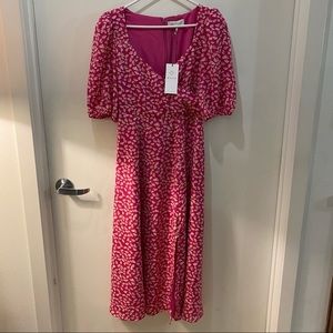 Wayf | Dresses | Wayf Pink Ditsy Floral Puff Sleeve Midi Dress | Poshmark